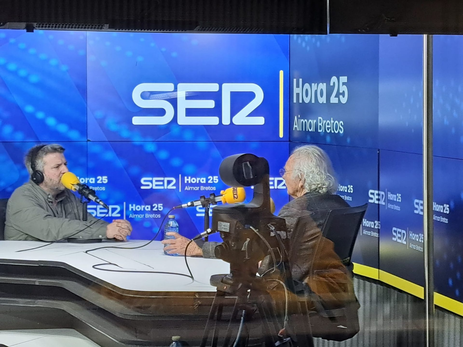 Entrevista al Dr. Luis Carrascal en Hora 25 • Fundación Hay Salida